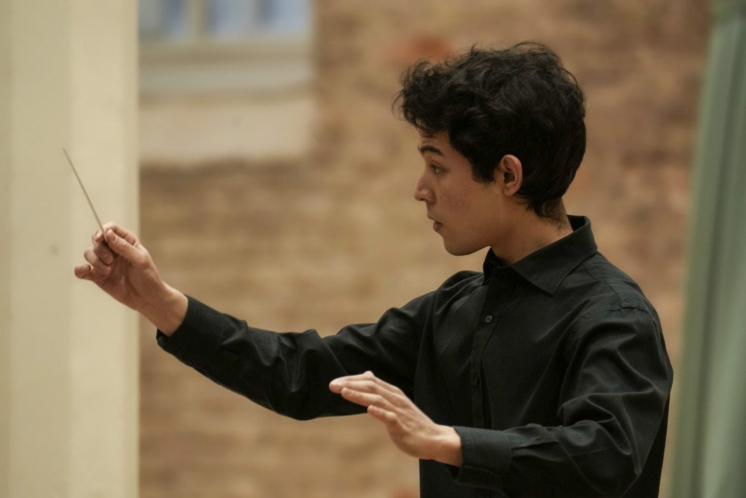 Euan Shields Wins Siemens Hallé International Conductors Competition ...